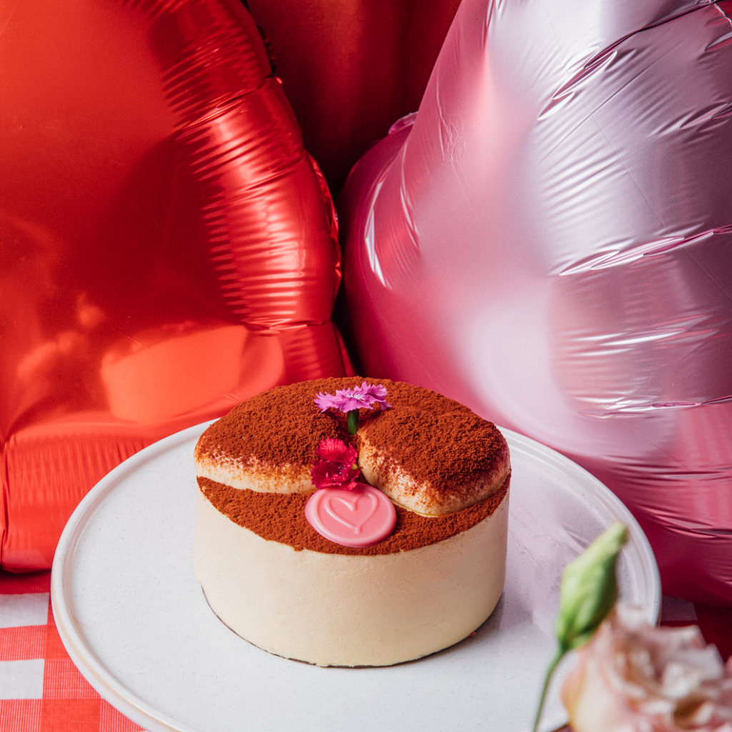 Yummiest Cakes in Auckland - Free Delivery | Memo Cakery